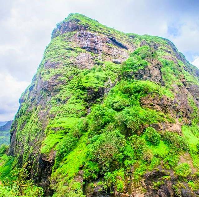 Prabalgad Trek: A Perfect Escape for Adventure Enthusiasts – bmt